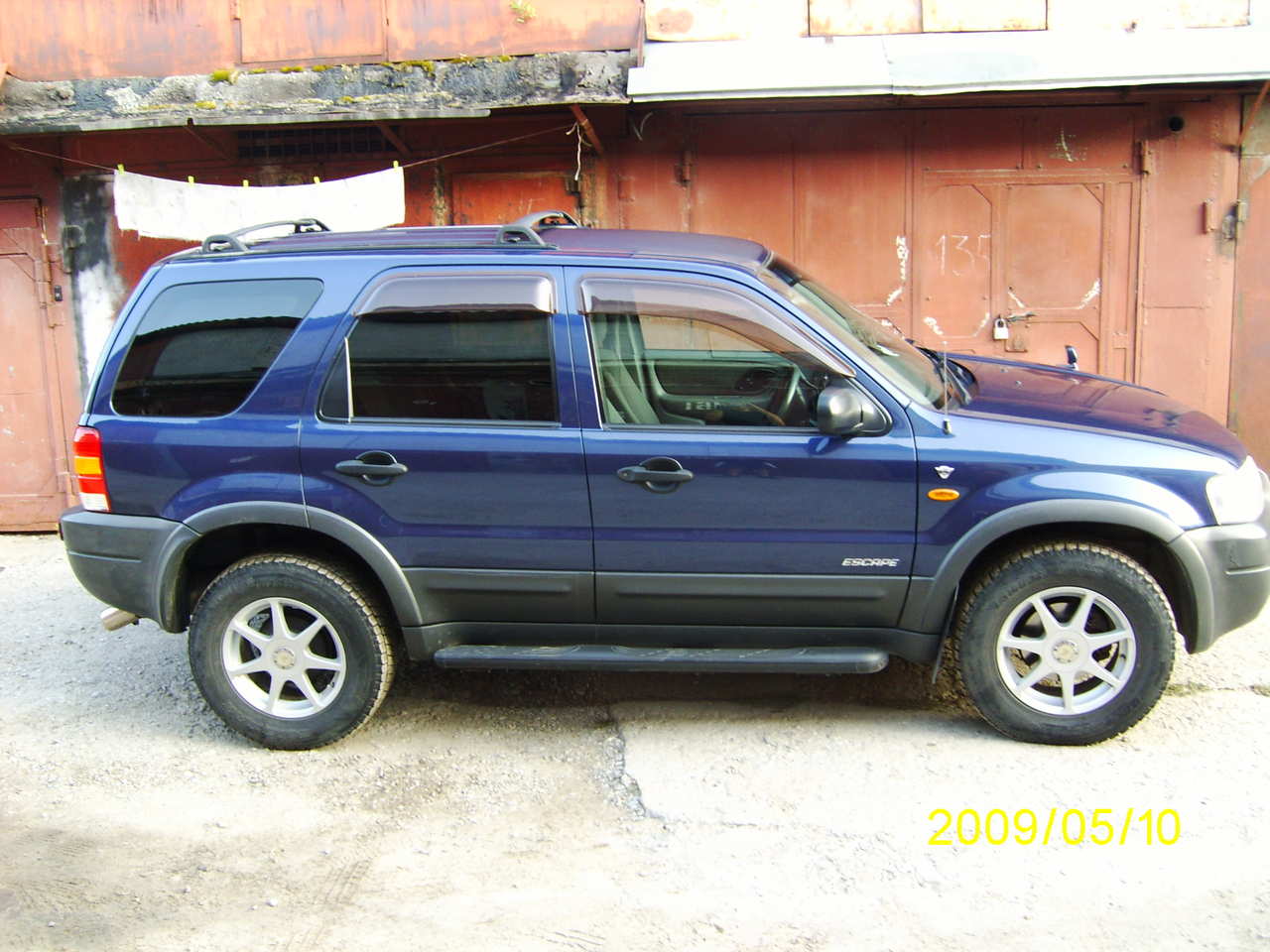 2000 Ford - Escape - Bursd.com