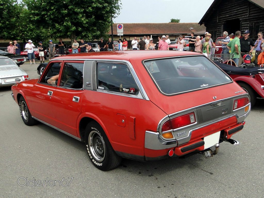 1982 Toyota - Crown Break - Bursd.com