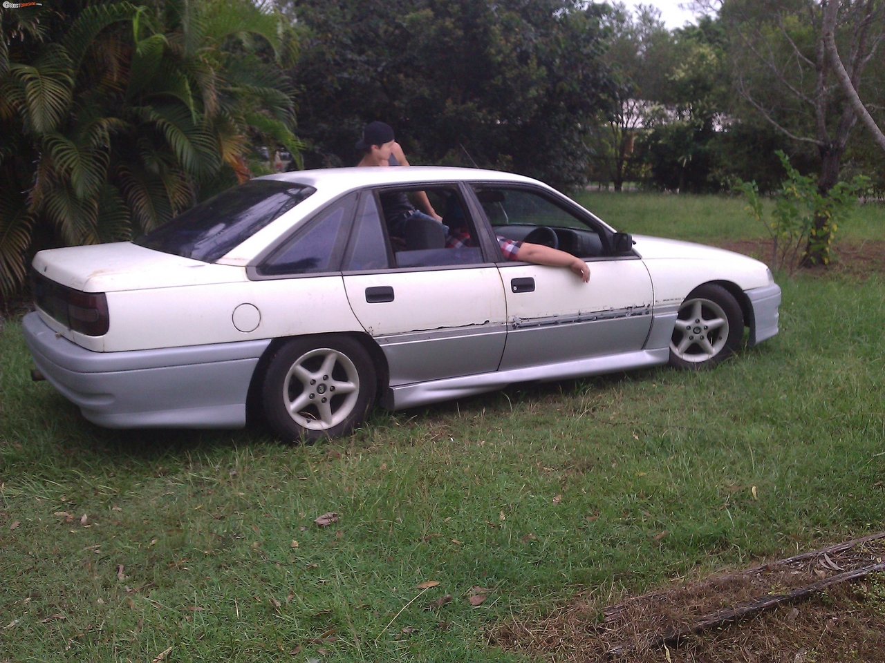 1989 Holden - Commodore VN - Bursd.com